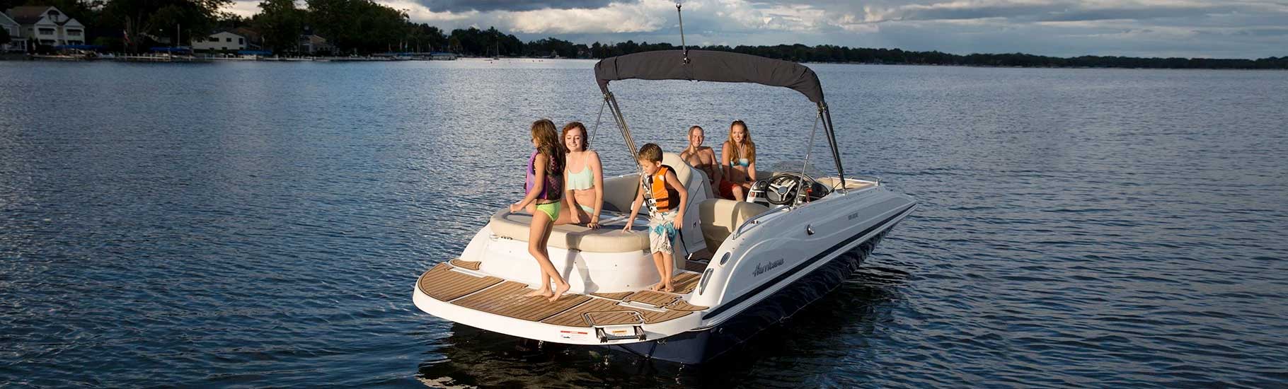 Hurricane Boats : EZ Marine & Storage